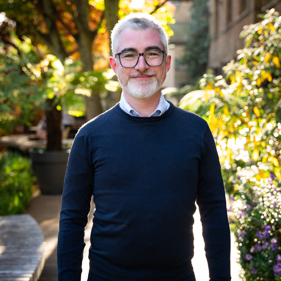 How to measure your PD (Pupillary Distance) – EyeEmporium