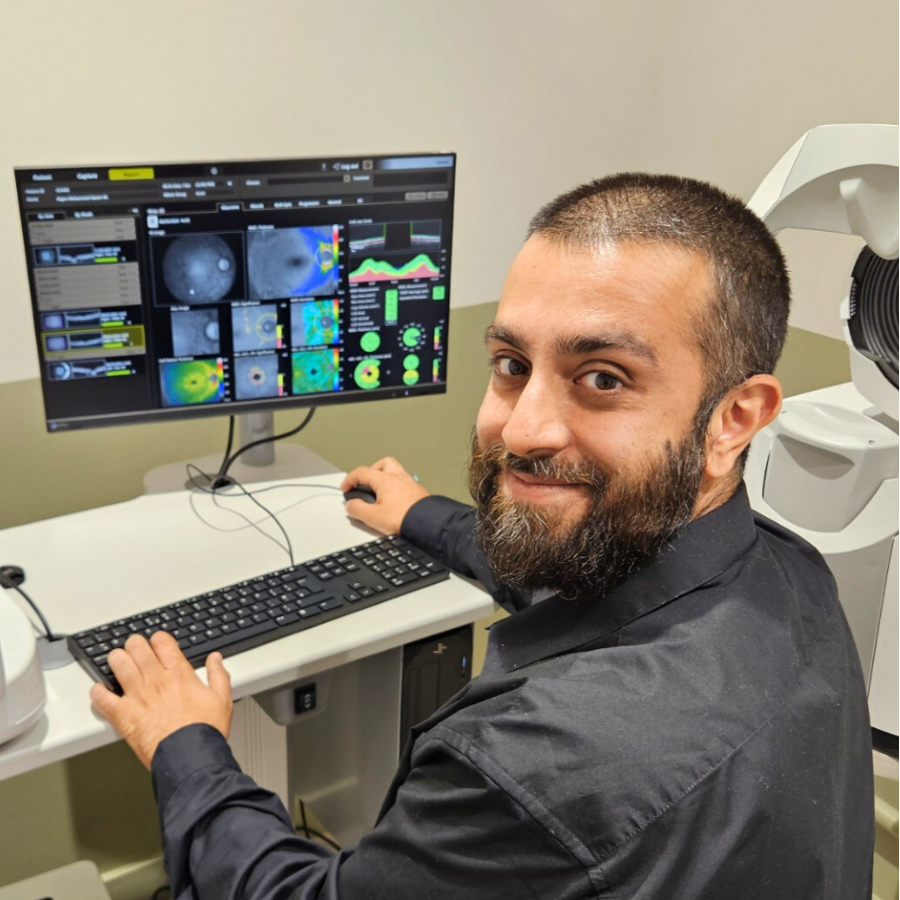 How to measure your PD (Pupillary Distance) – EyeEmporium